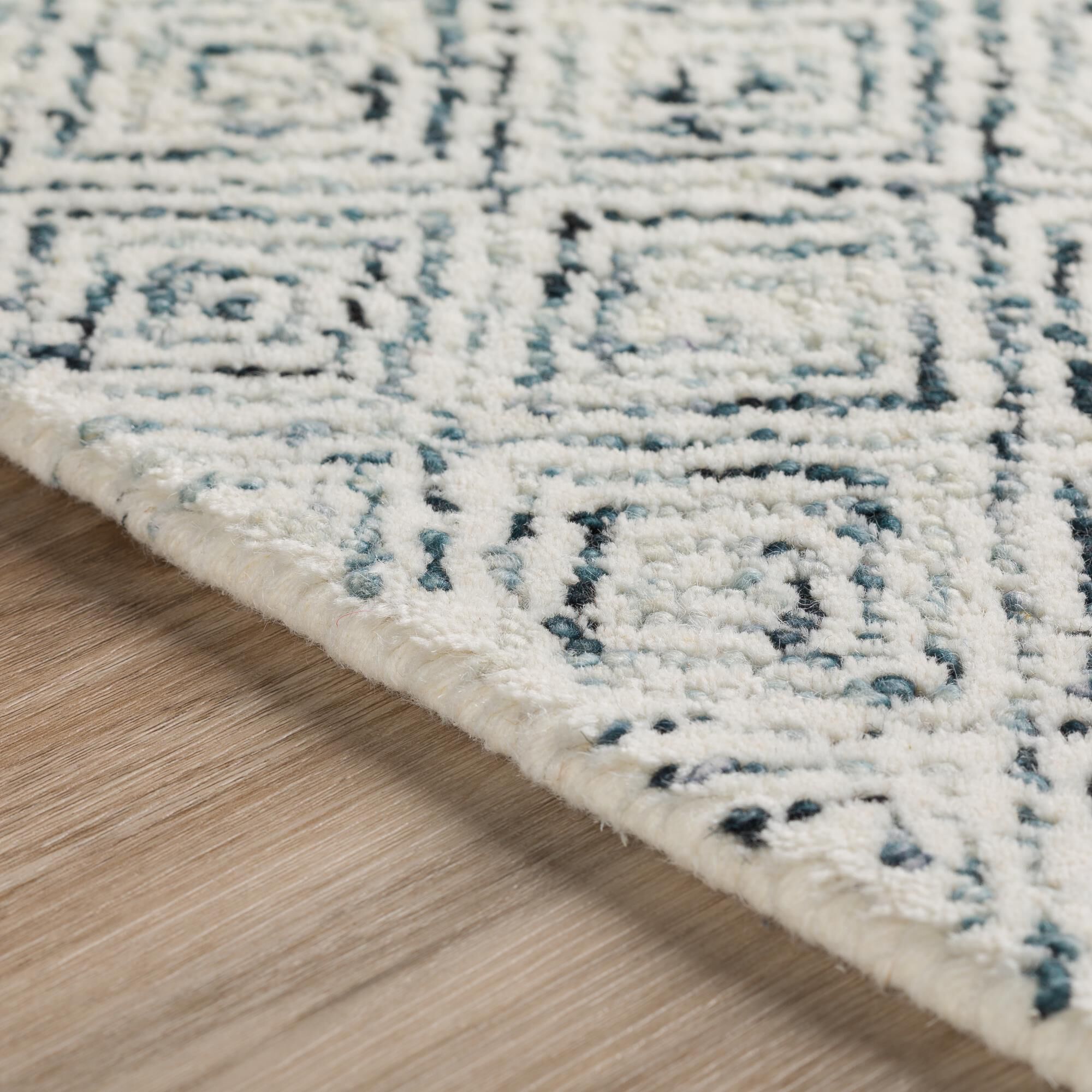 Zoe ZZ1 Area Rug | Capitol Lighting